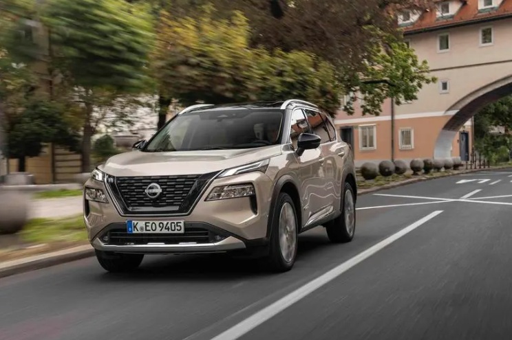 Nissan X-Trail e-POWER e-4ORCE 2026 ra mắt GIIAS 2025